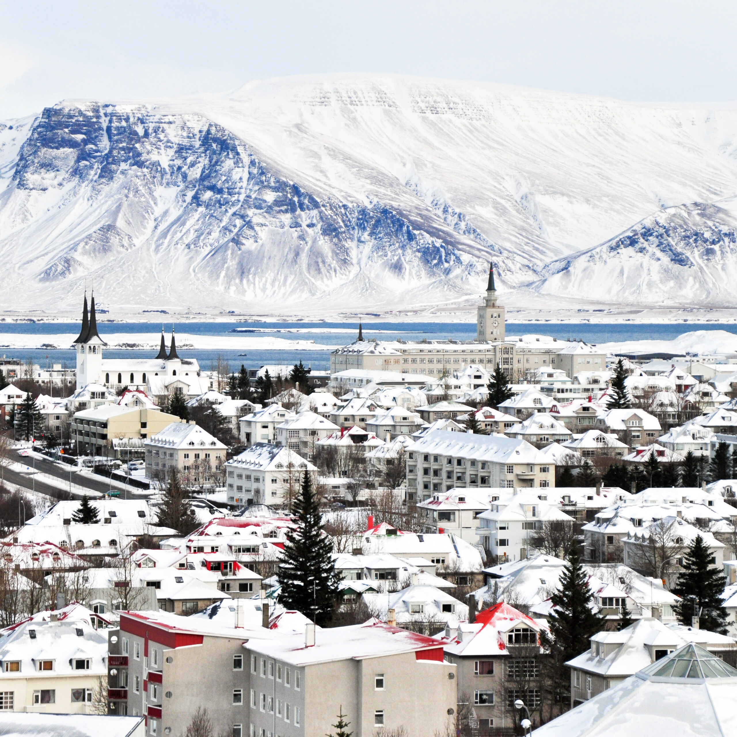 10 Amazing Outdoor Getaways If You Love The Snow | TravelAwaits