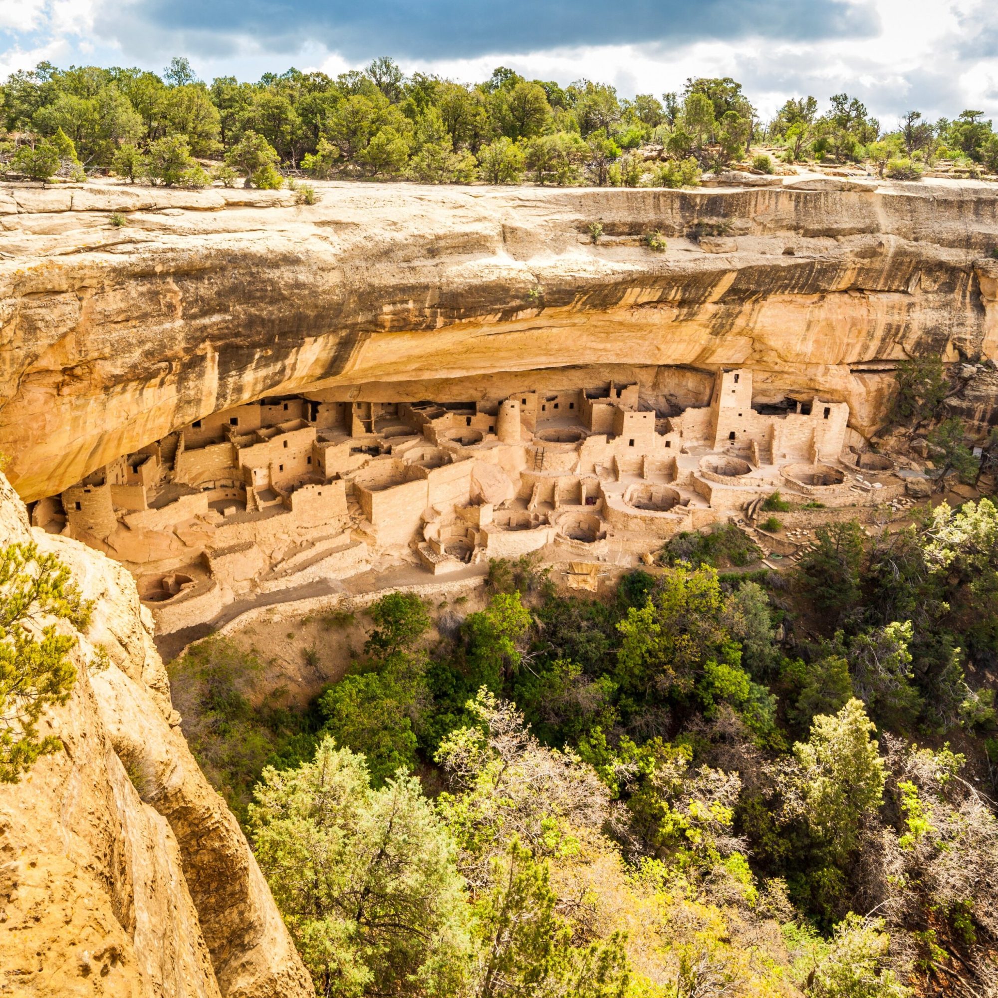 How To Visit Mesa Verde's Incredible Cliff Dwellings