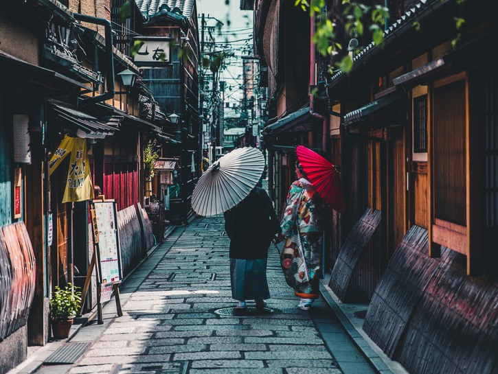 10 Fascinating Foreign Traditions | TravelAwaits