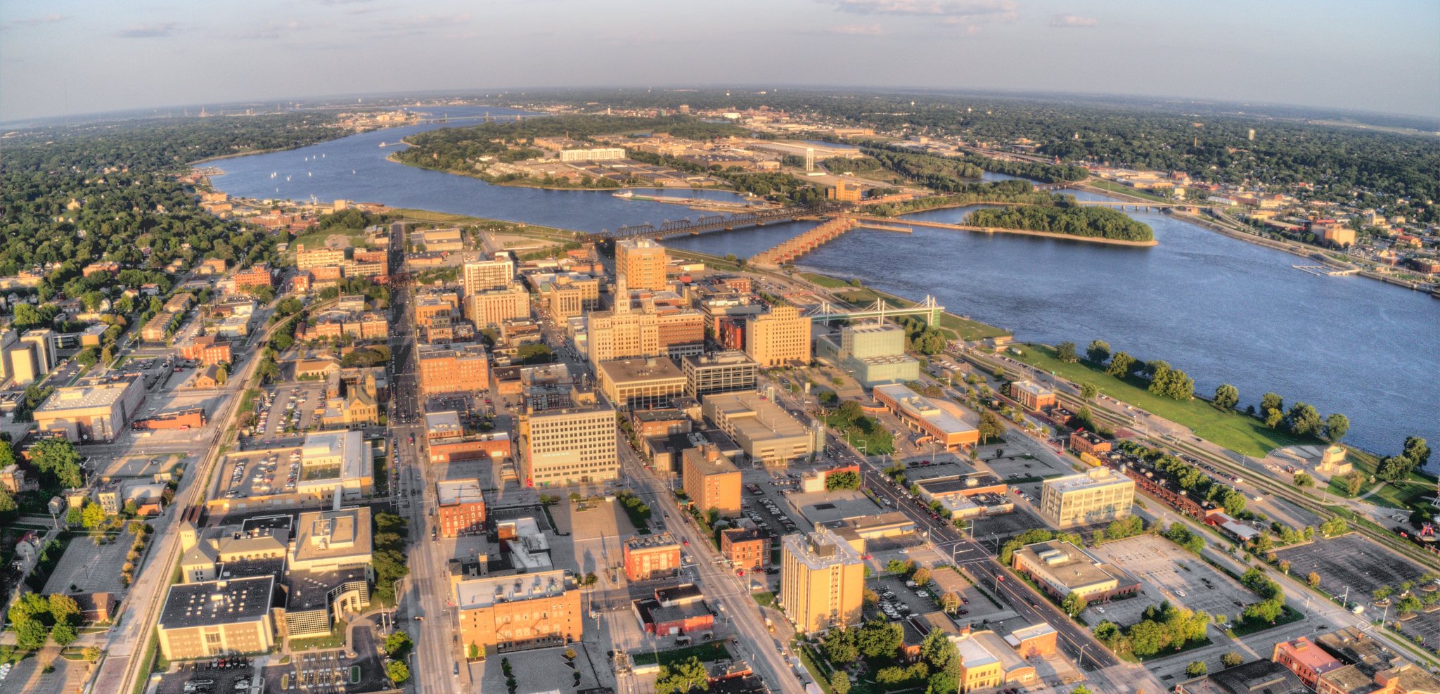 10 Fun Things To Do in Quad Cities | Memorable Visit Guaranteed ...