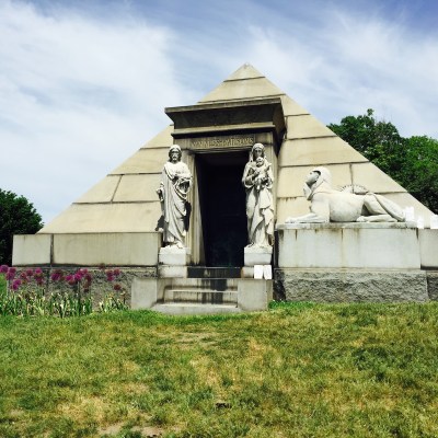 6 Most Interesting Cemeteries To Visit In The U.S.