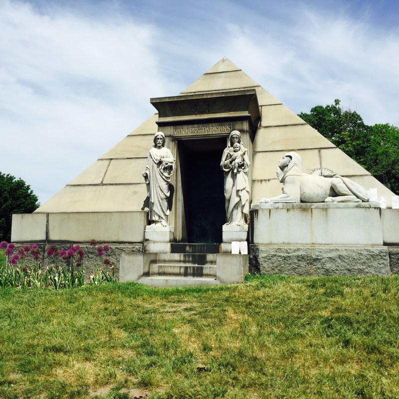 6 Most Interesting Cemeteries To Visit In The U.S.