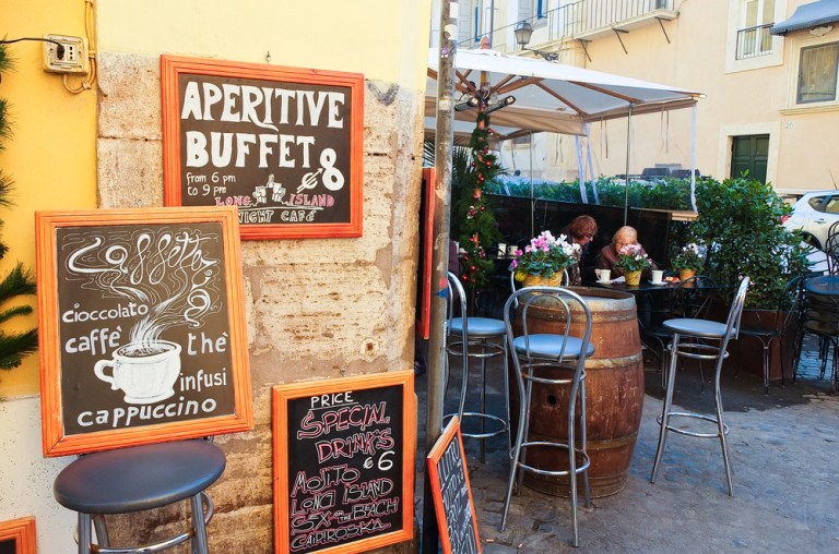 12 Tips On How To Eat Like A Local In Italy | TravelAwaits