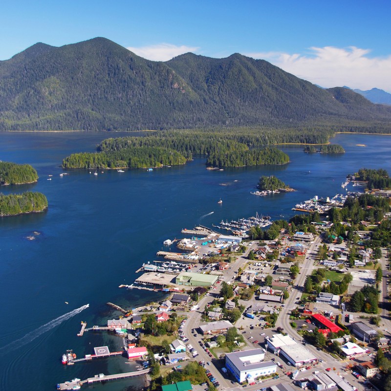 10 Charming Small Towns on Vancouver Island, British Columbia ...
