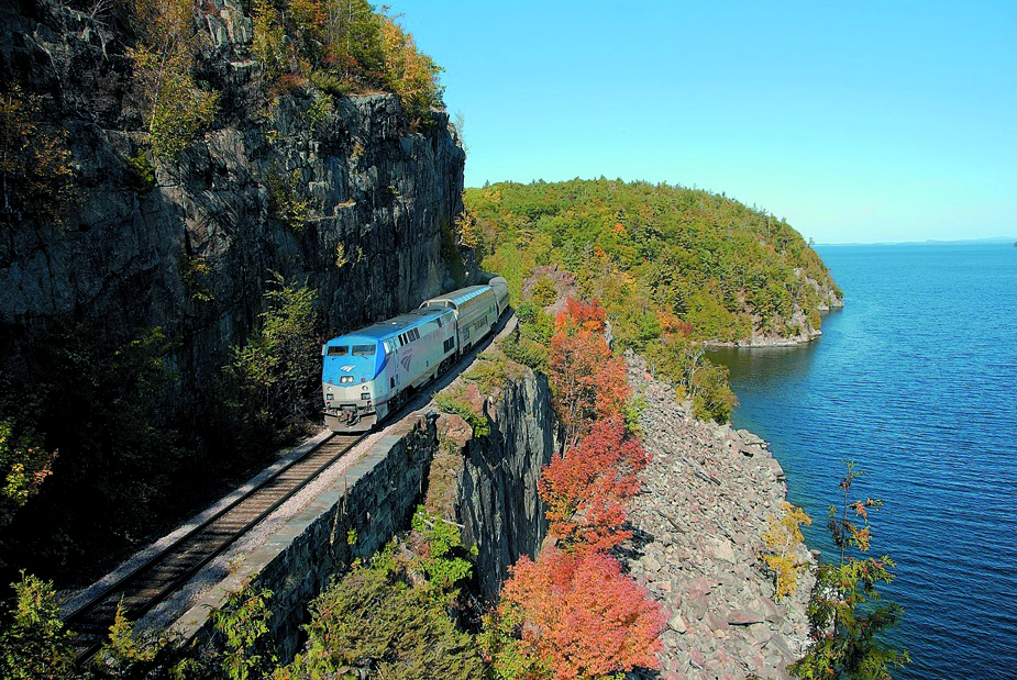 8 Spectacular Fall Foliage Train Rides In The U.S. | TravelAwaits