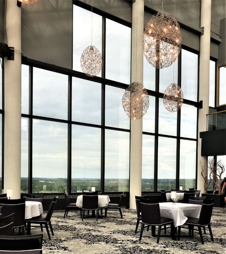 7 Best Restaurants In Traverse City | TravelAwaits