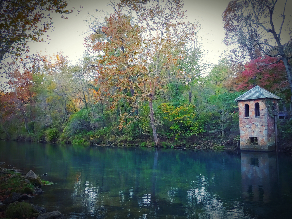 Best Rivers To Kayak In Missouri For The Whole Family | TravelAwaits
