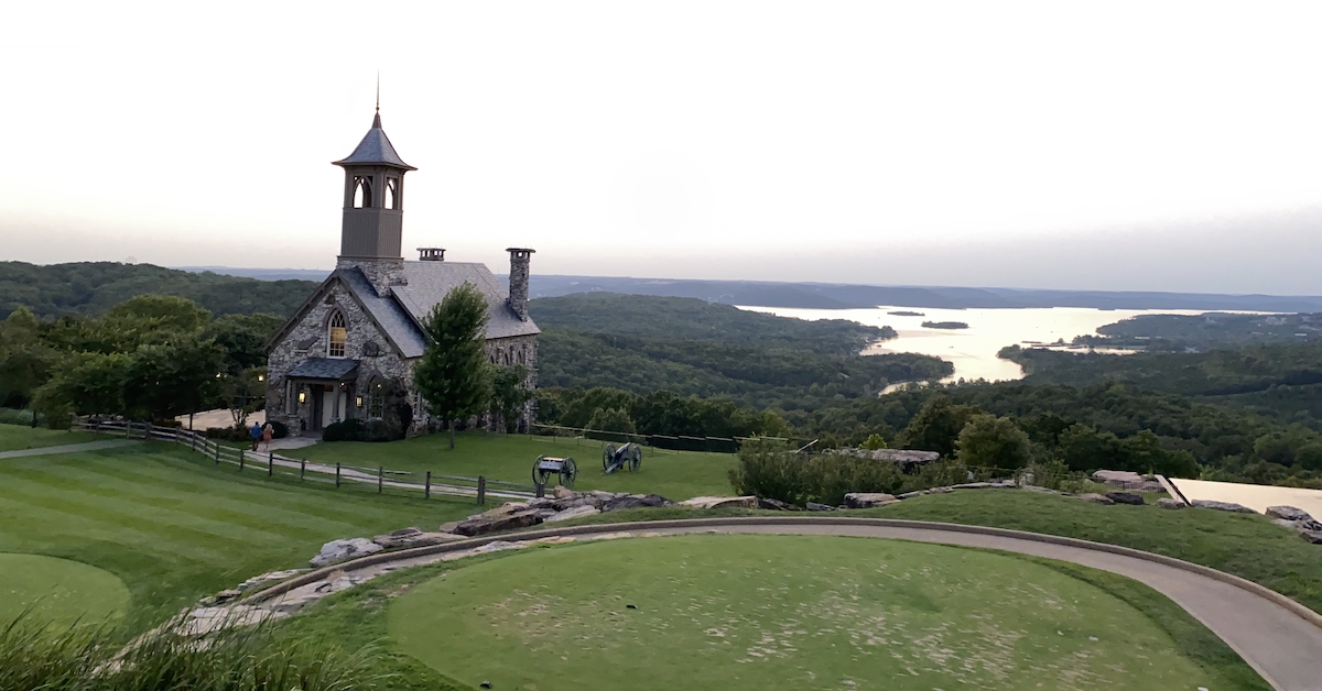 5 Tips For Experiencing Fall Foliage In Branson | TravelAwaits