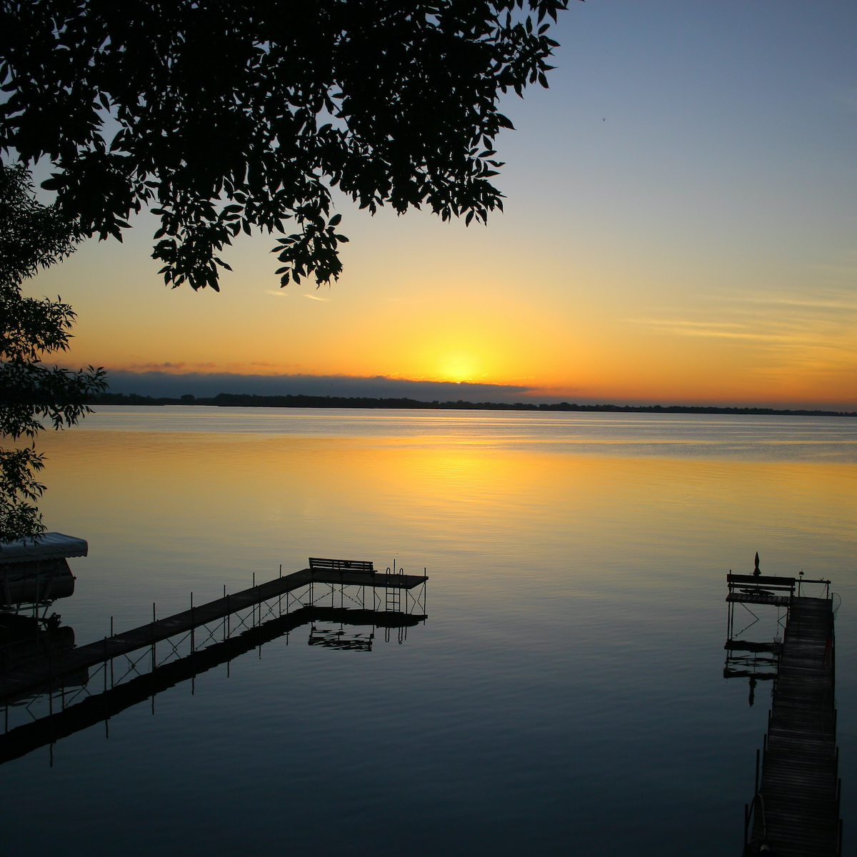 8 Gorgeous Lakes To Visit In Iowa | TravelAwaits