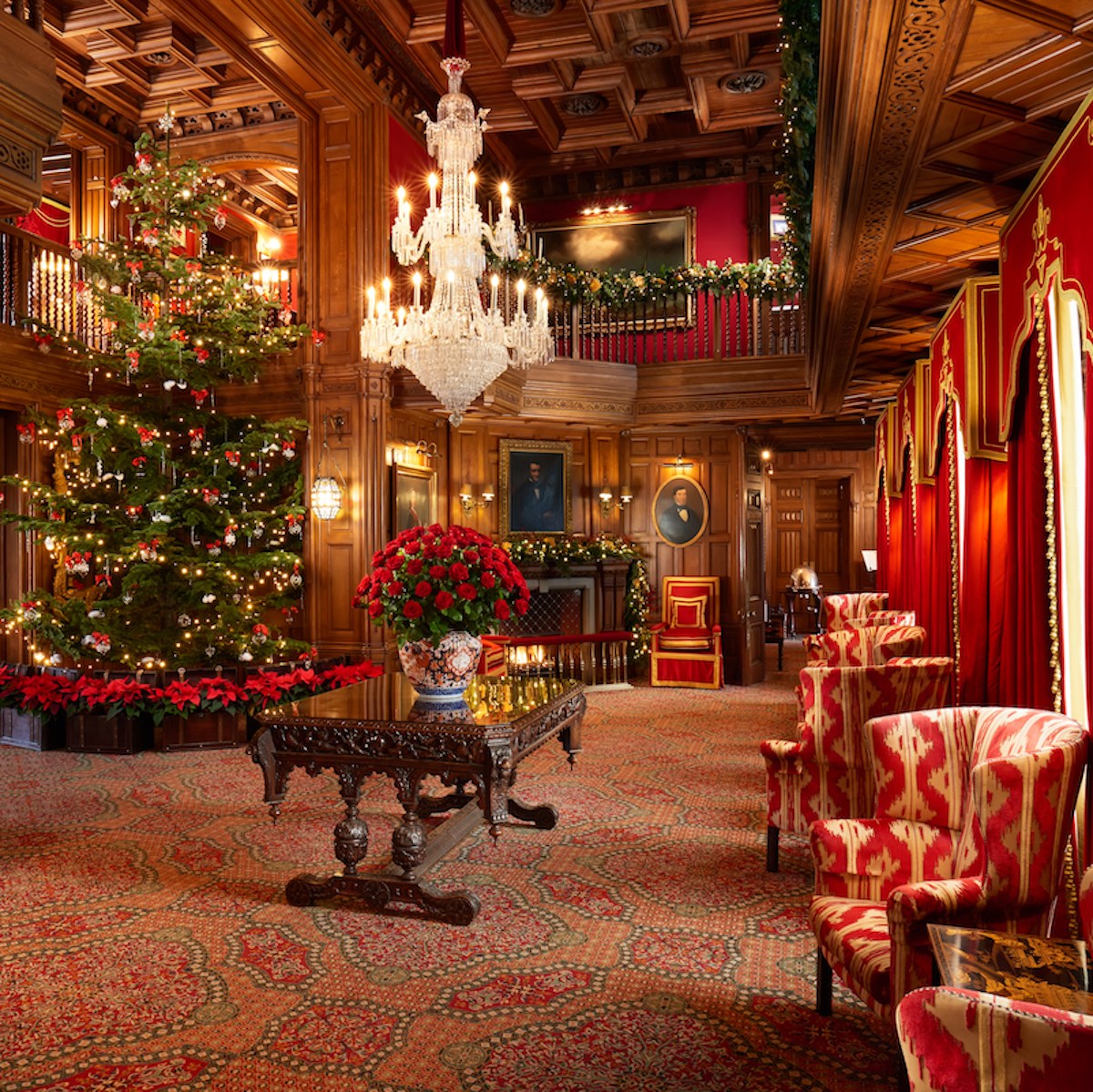 15 Emerald Isle Locations Perfect For Hallmark Christmas Movie Fans ...