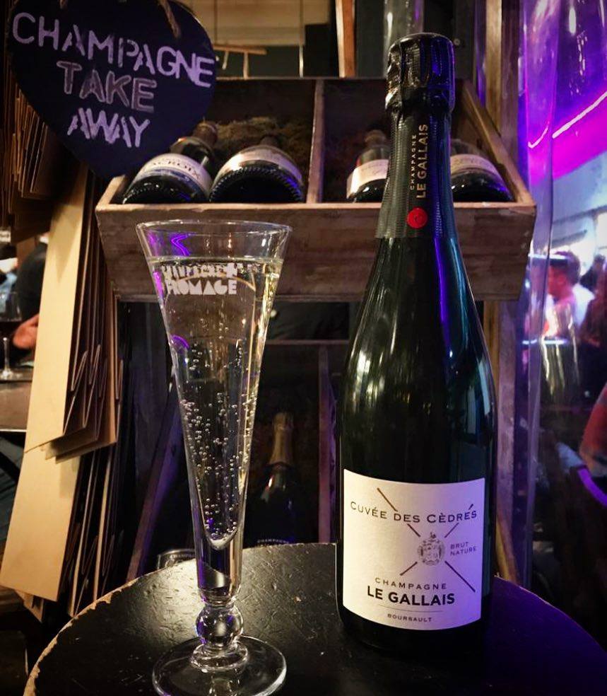 9 Fabulous Champagne Bars In London To Enjoy A Sip | TravelAwaits