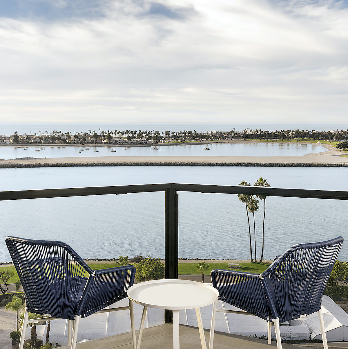 6 Fabulous Hotels To Stay At In Mission Bay | TravelAwaits