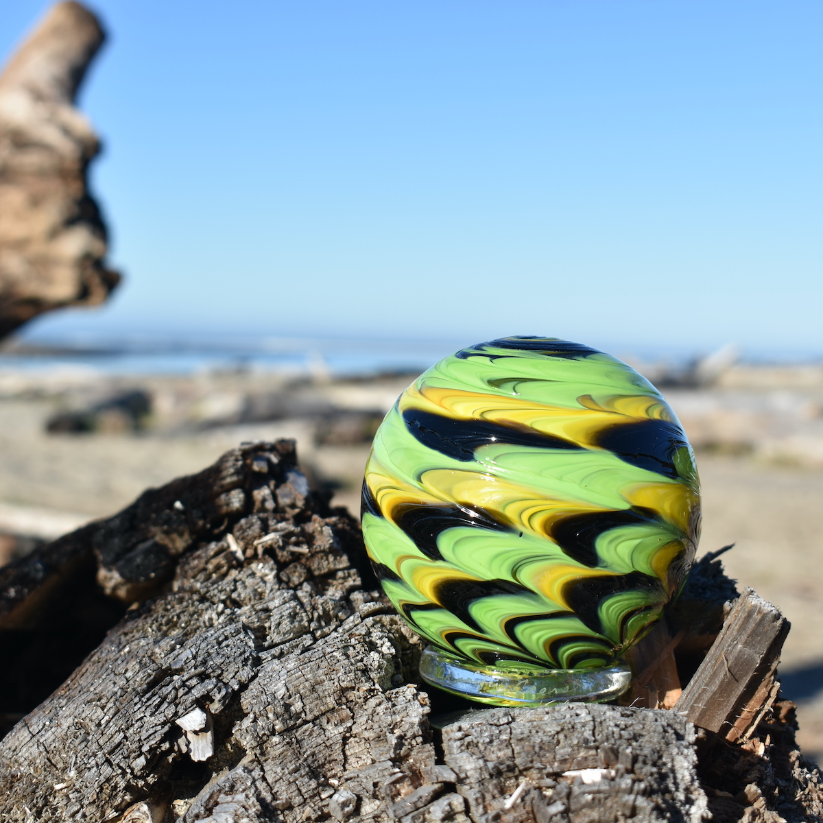 The Oregon Beach Where Artisans Leave Treasures For Visitors To ...