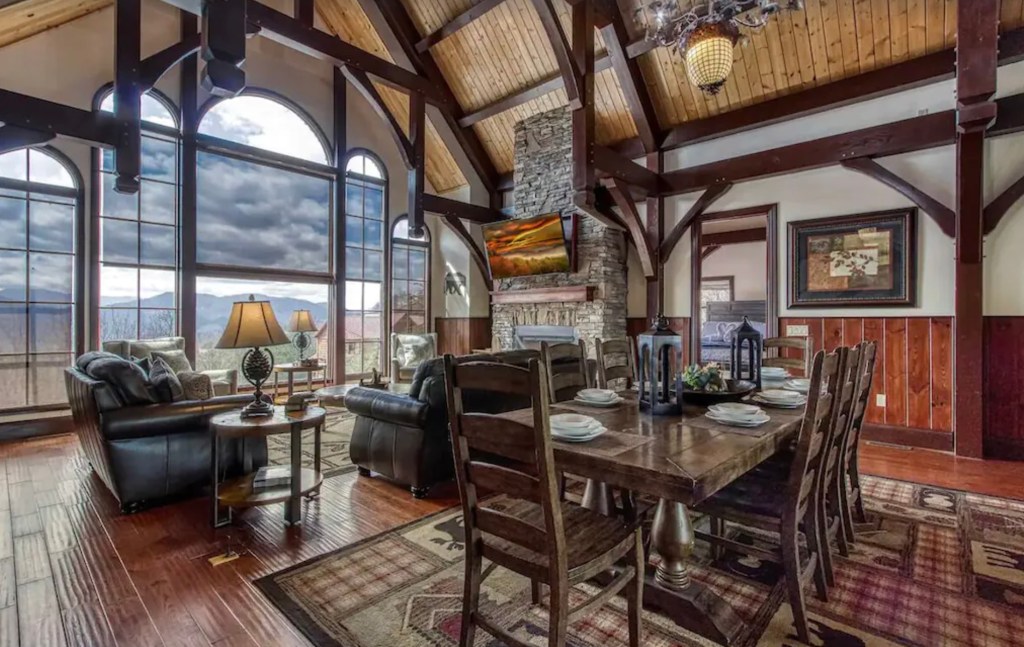 12 Incredible Pigeon Forge Cabins For Your Smoky Mountain Getaway ...