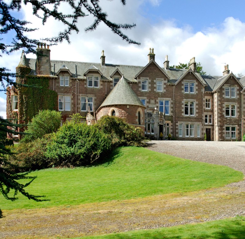 Peek Inside Andy Murray's Historic Scottish Hotel Renovation | TravelAwaits