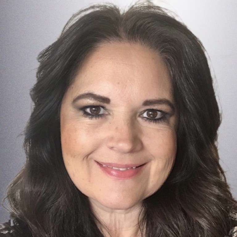 April Robinson, Author at TravelAwaits