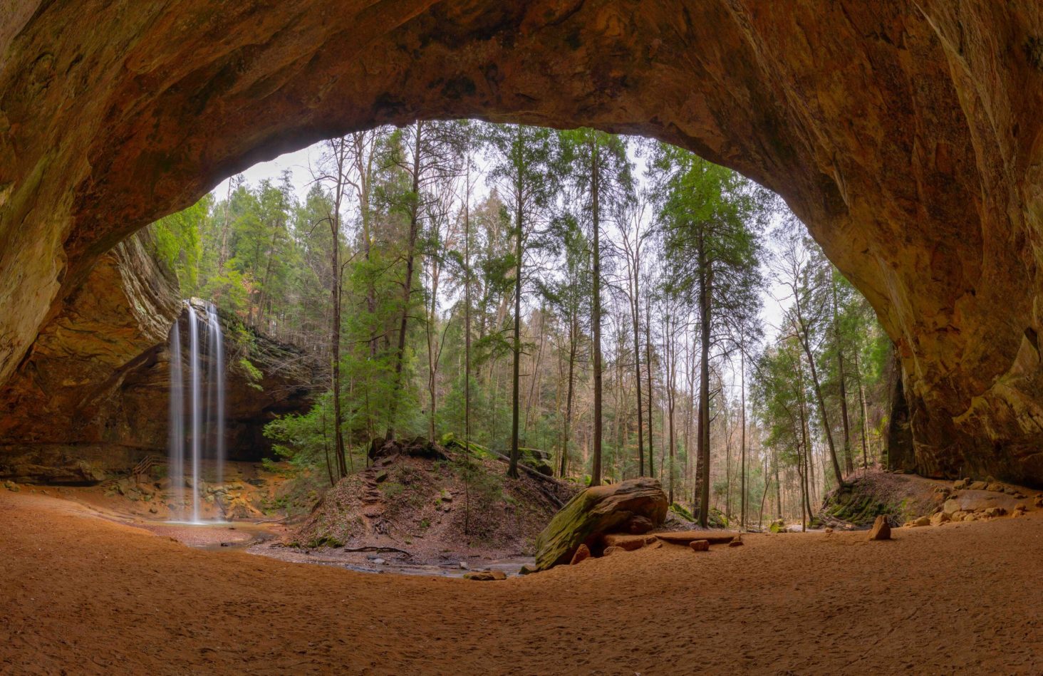 11 Hocking Hills Cabin Rentals For The Perfect Ohio Getaway | TravelAwaits