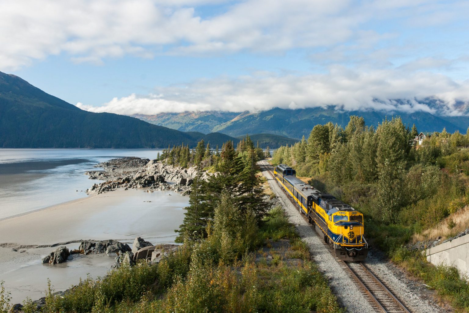 7 Alaska Train Trips You Must Experience From Anchorage | TravelAwaits