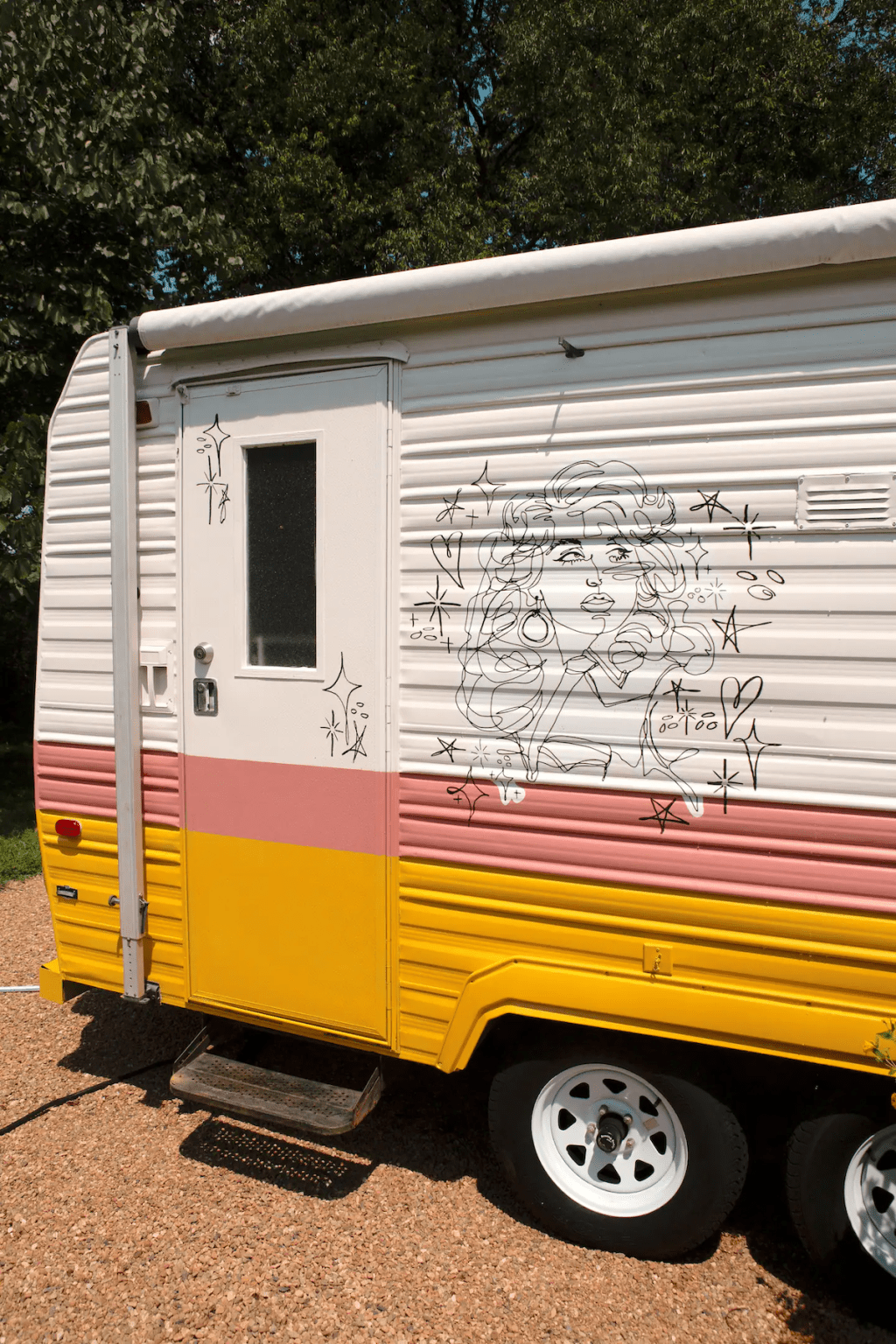 Peek Inside This Dolly Parton-Themed Camper You Can Rent For The Night