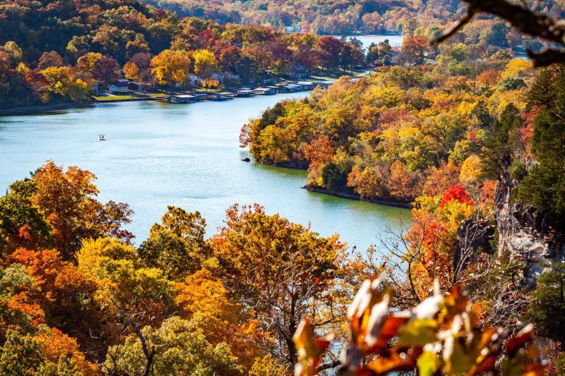 9 Reasons To Visit The Lake Of The Ozarks In The Fall | TravelAwaits
