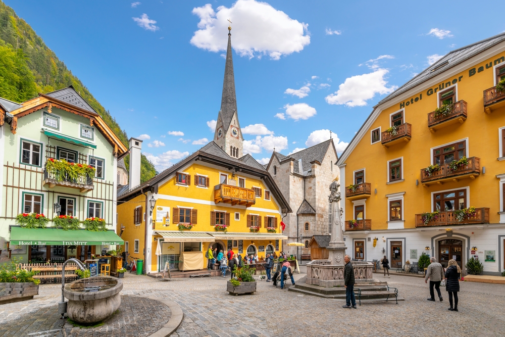 10 Best Things to Do in Hallstatt, Austria - TravelAwaits