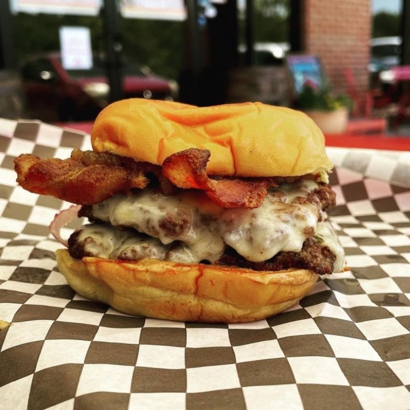 8 Fantastic Spots For Delicious Comfort Food In Alabama | TravelAwaits