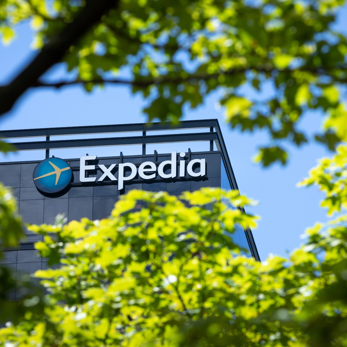 These Are The Best Times To Book Flights If You Want To Save Money ...