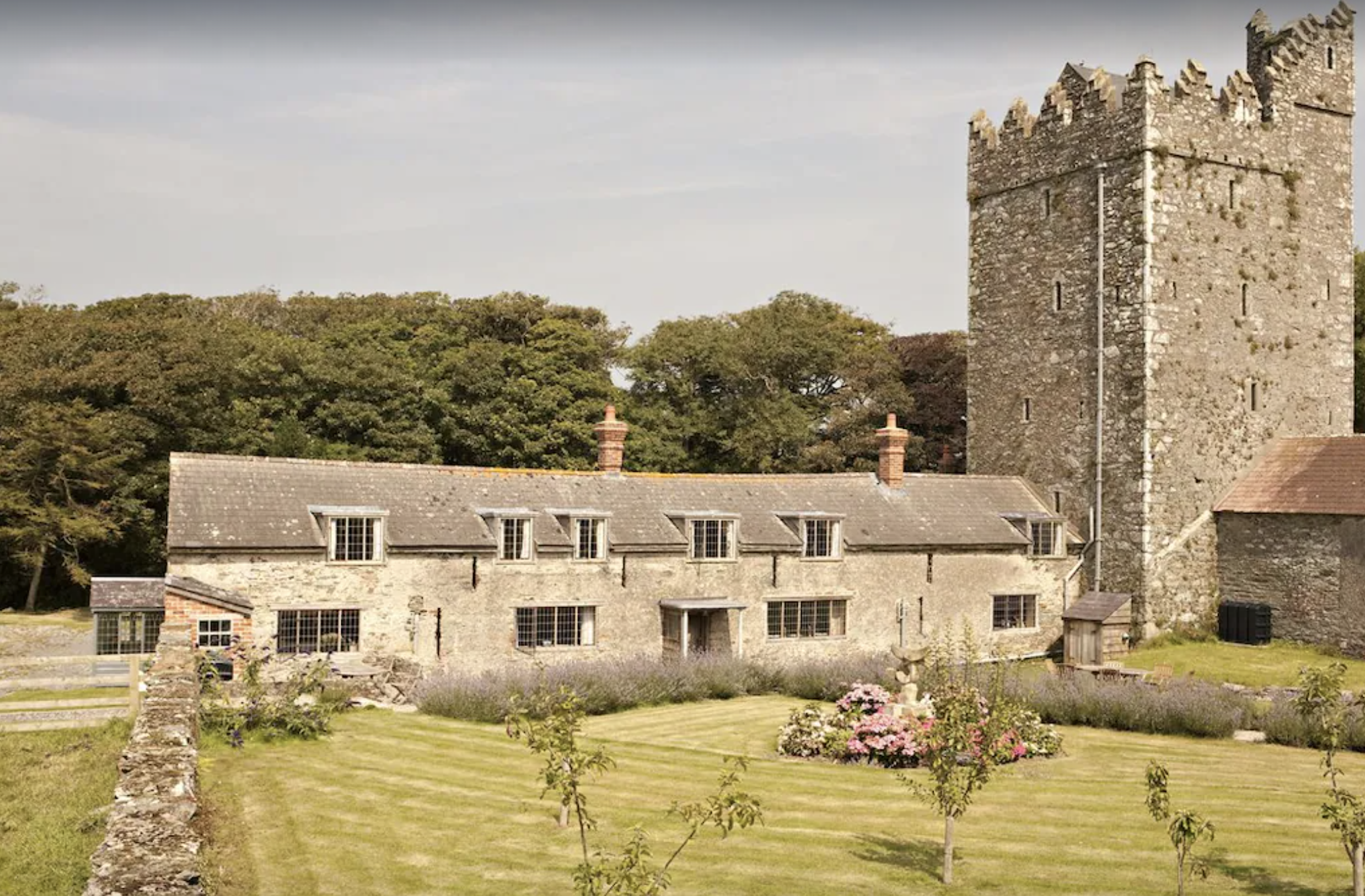12 Charming Irish Cottage Rentals That Cost Less Than A Hotel
