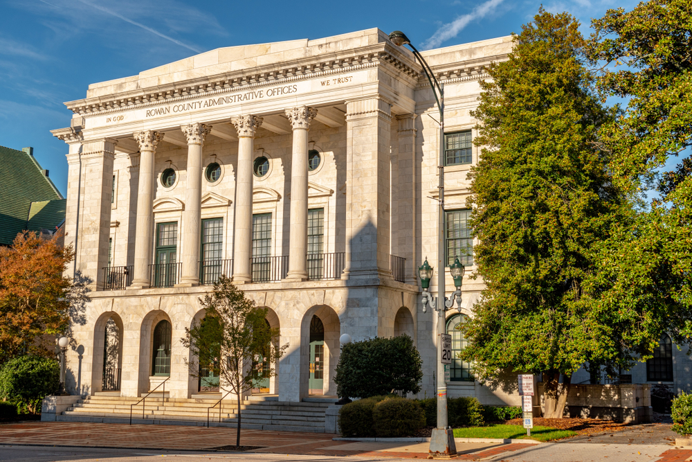 16 Beautiful Towns In The Southeast To Visit In 2023 | TravelAwaits