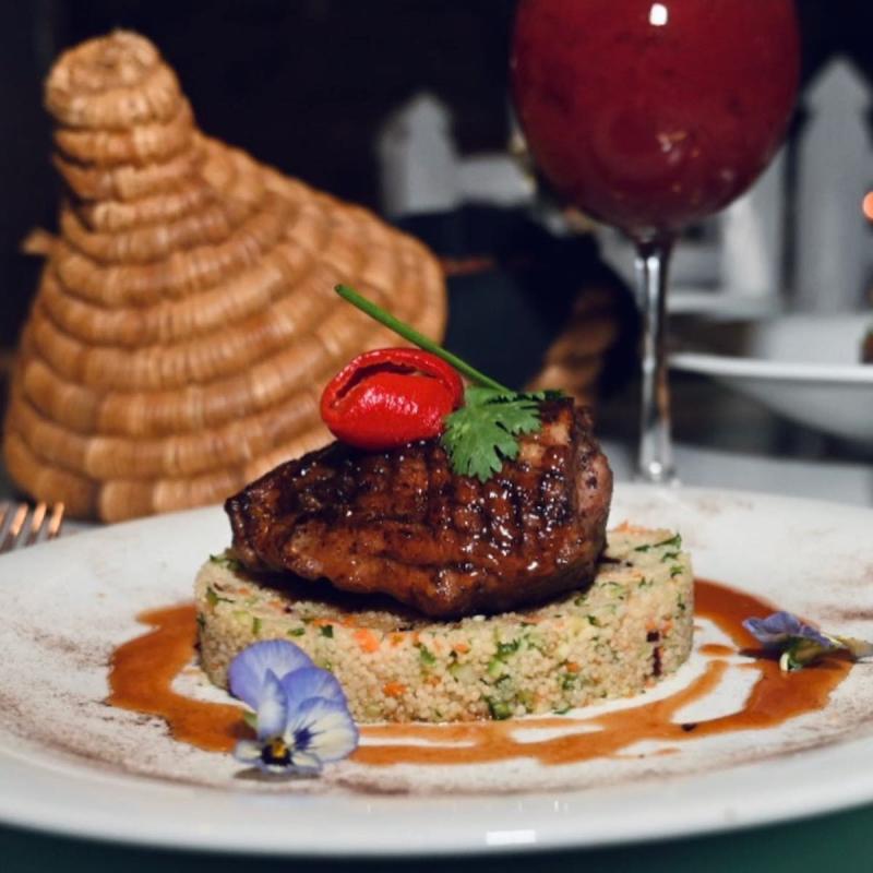 6 Incredible Places For Authentic Food In Syros, Greece | TravelAwaits