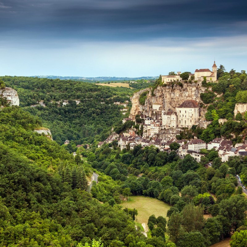 5 Charming Small Towns In France You Need On Your 2023 Travel List ...