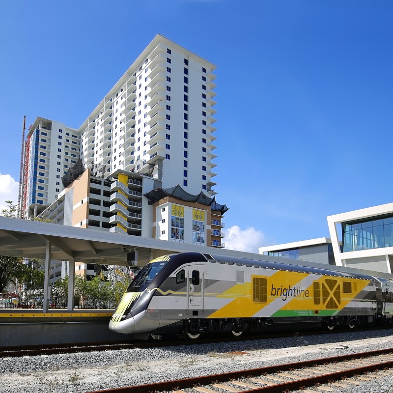 This Is Now The Fastest Train In The Southeastern U.S. — Where You Can ...