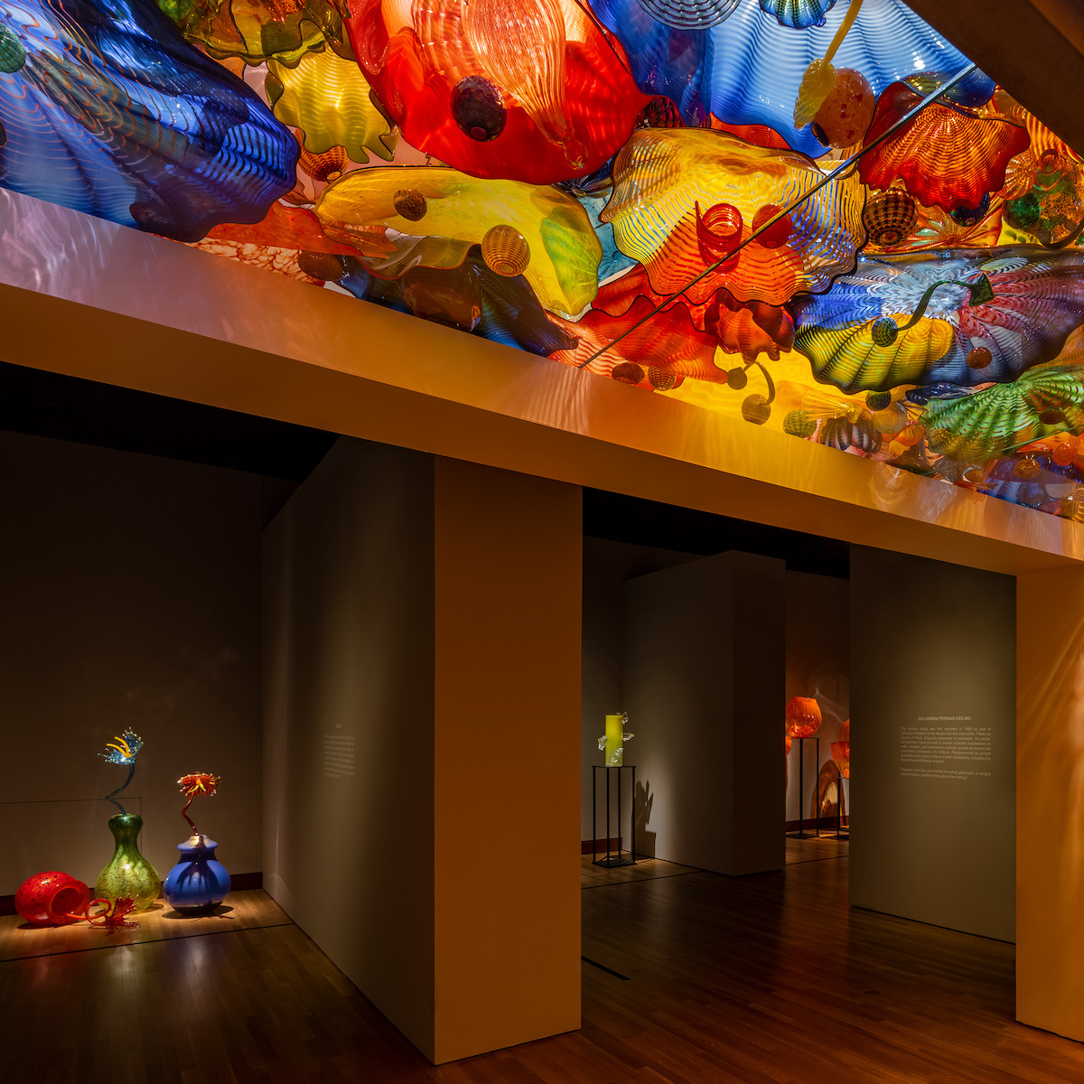 7 Best Places In The U.S. To See Dale Chihuly Artwork Outside Of ...
