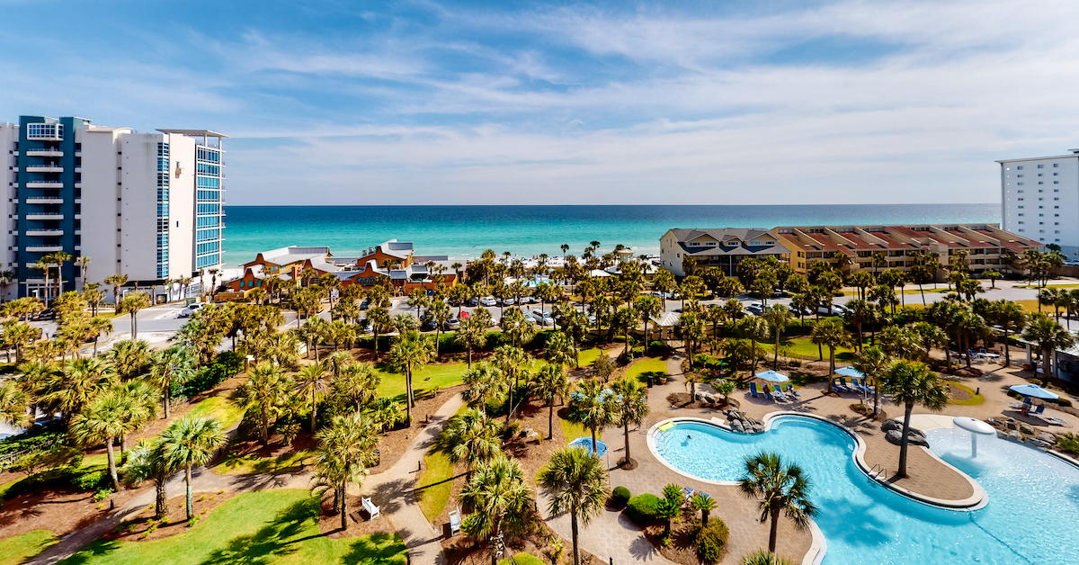 9 Best Resorts In Sunny Destin Florida | TravelAwaits