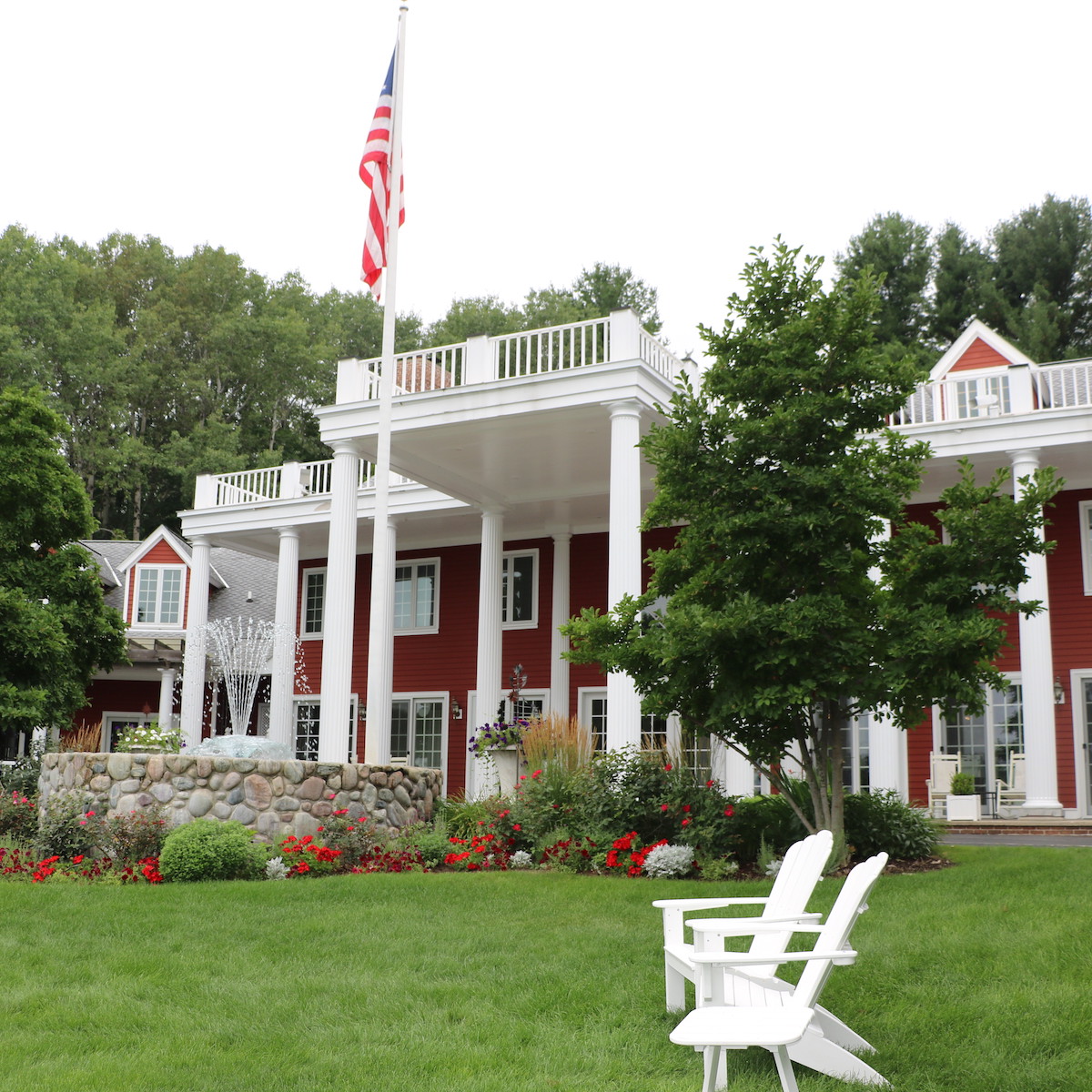 7 Reasons Why You’ll Love This Equestrian-Inspired Inn In Michigan ...