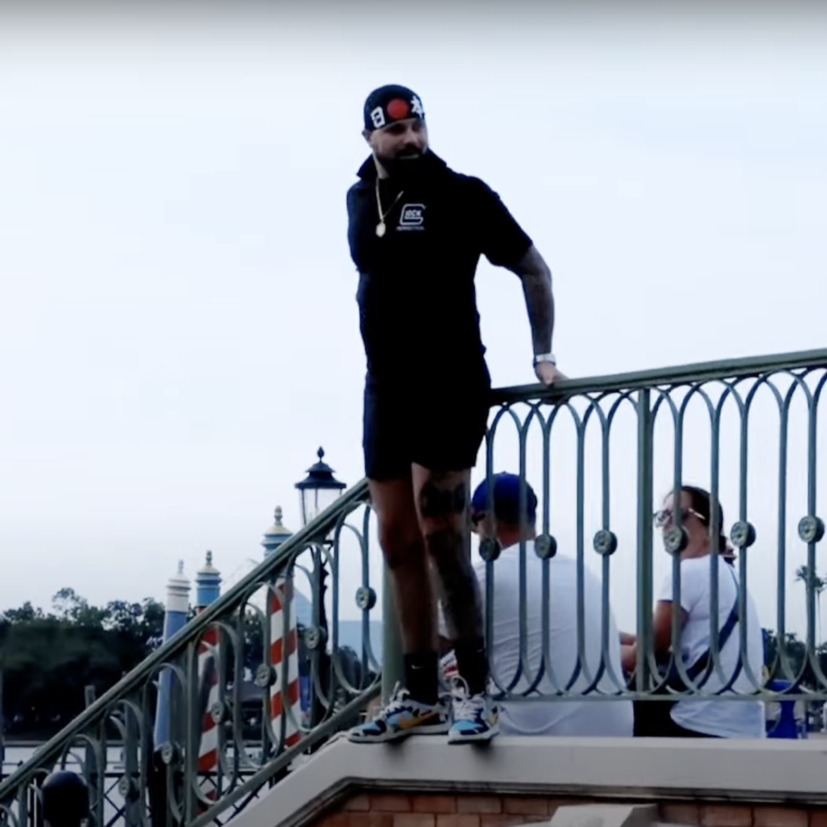 Video: Disney Guest Jumps into Lagoon as Onlookers Warn He’ll Get ...