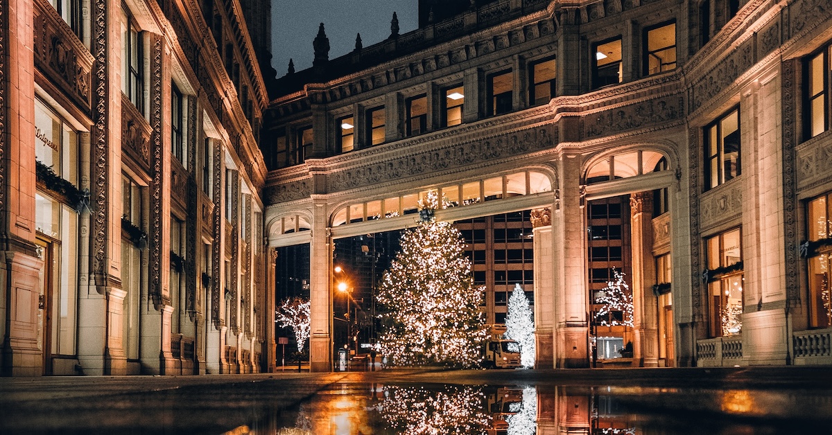 The Top 9 Festive Christmas Towns In The Midwest | TravelAwaits