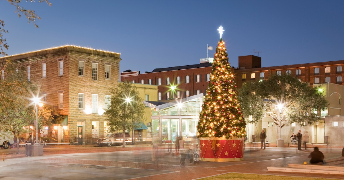 6 Best Southern Christmas Towns | TravelAwaits