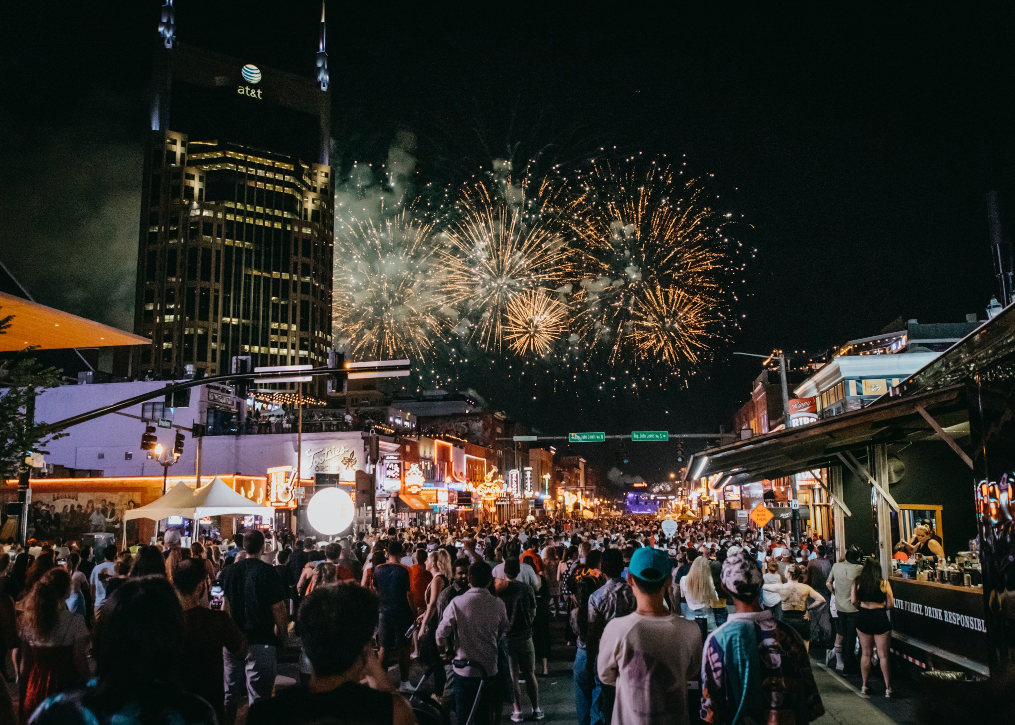 Which US Cities Have the Best 4th of July Fireworks Shows? | TravelAwaits
