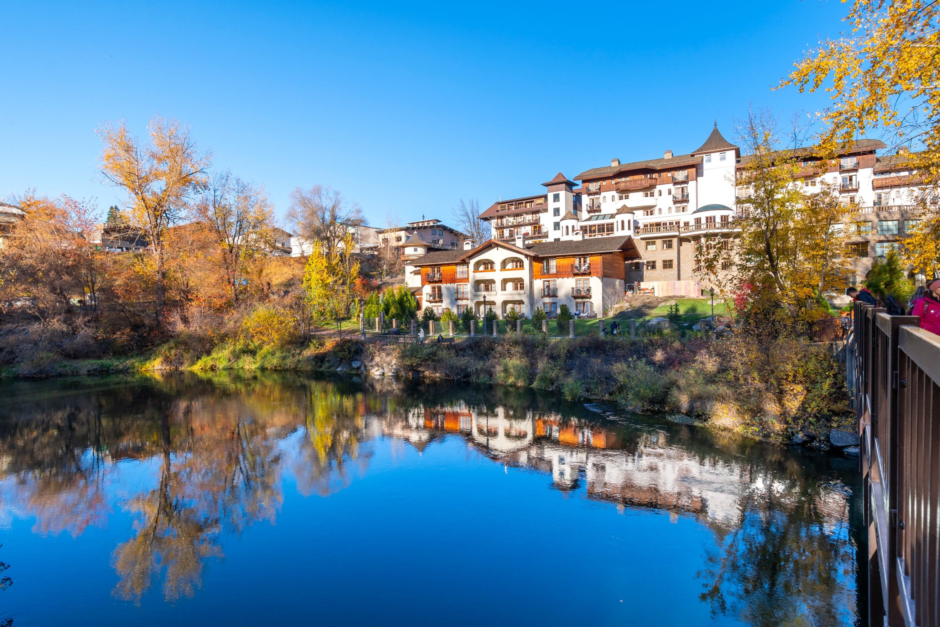 These 7 Small Towns Have Huge Thanksgiving Spirit | TravelAwaits