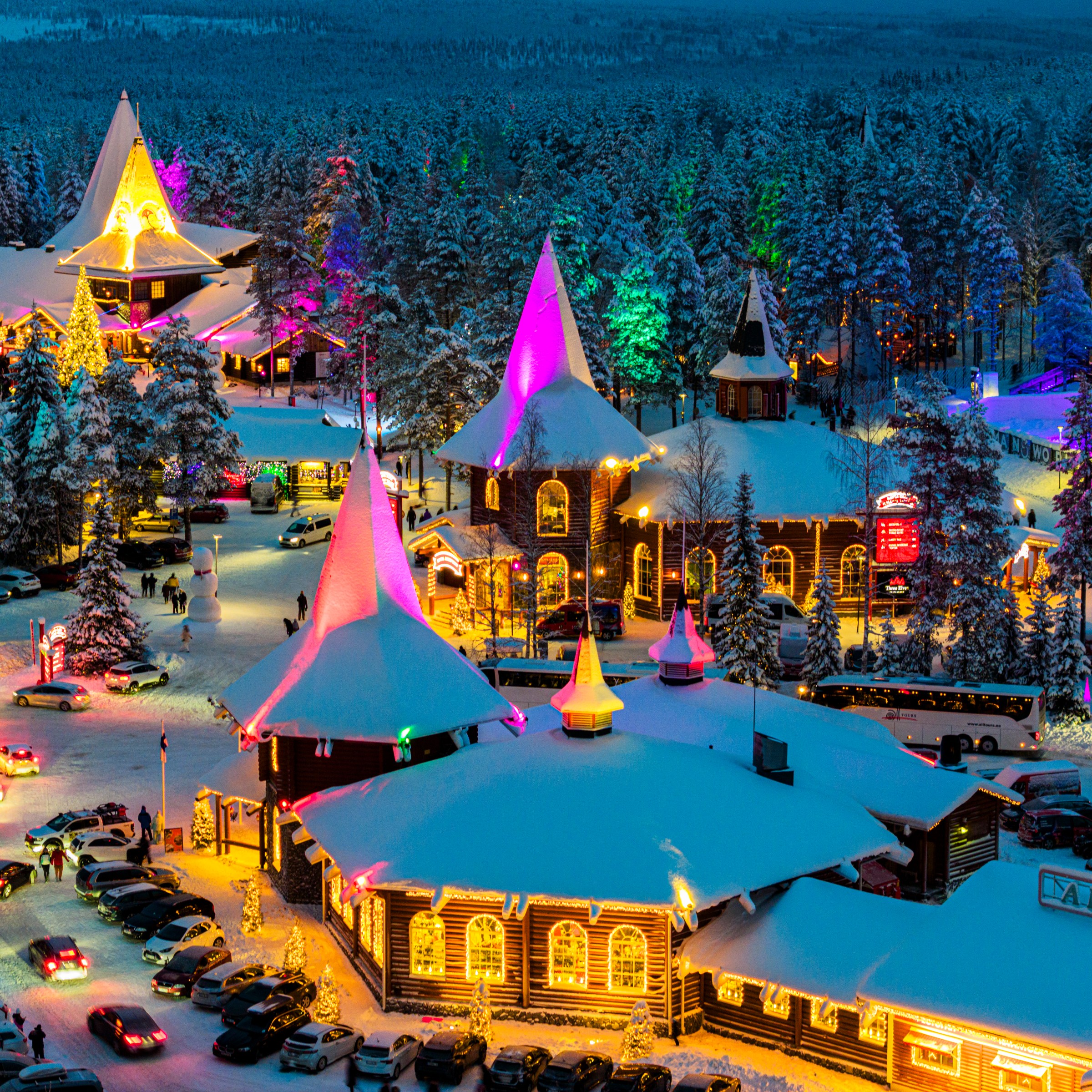 Christmas Travel Guide: How to Visit Santa Claus Village in Rovaniemi ...