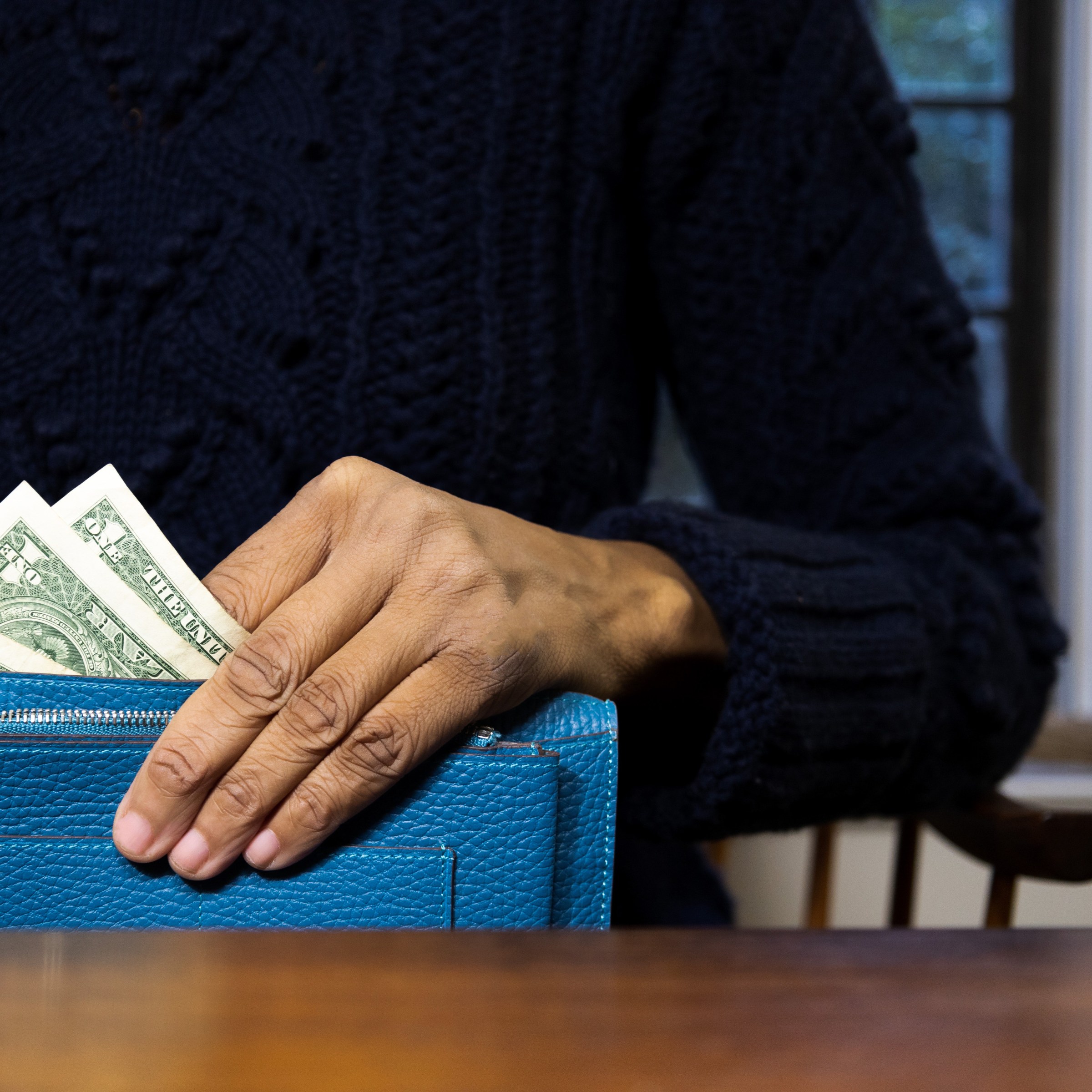 Should You Bring Cash When You Travel? And What About Exchanges ...