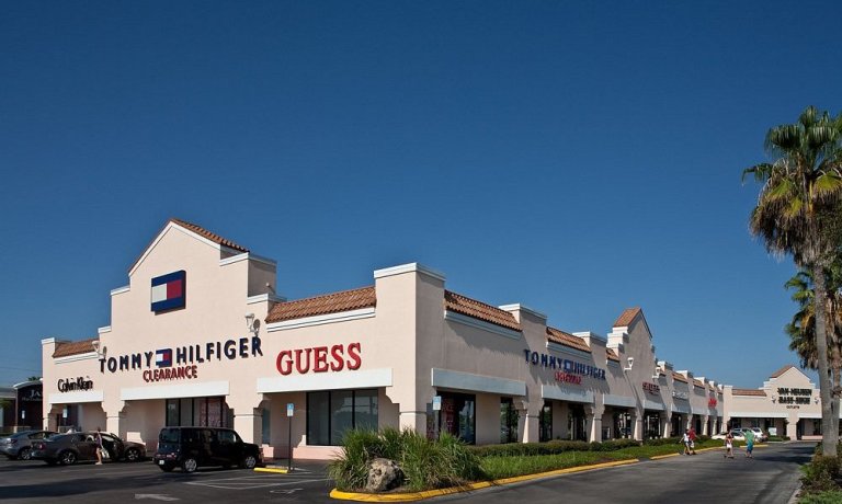Orlando’s Best-Kept Secret is its Outlet Malls—Here’s Where to Buy ...