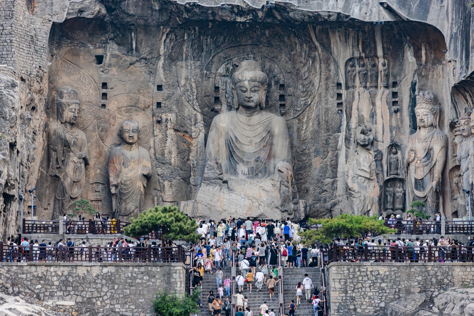 3 of the World’s Most Stunning Structures That Are Carved from Rock ...
