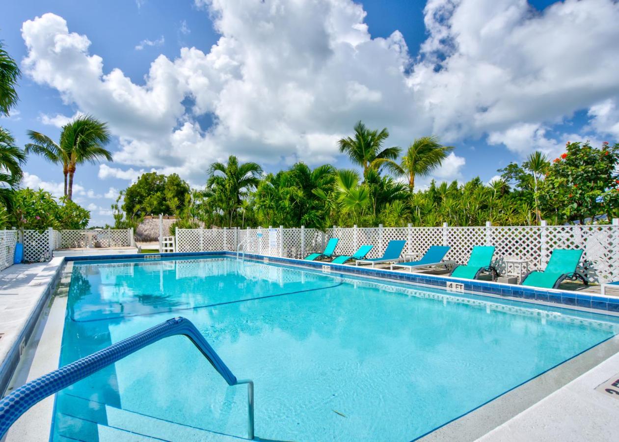 12 Amazing Hotels in the Florida Keys That Won’t Break the Bank ...