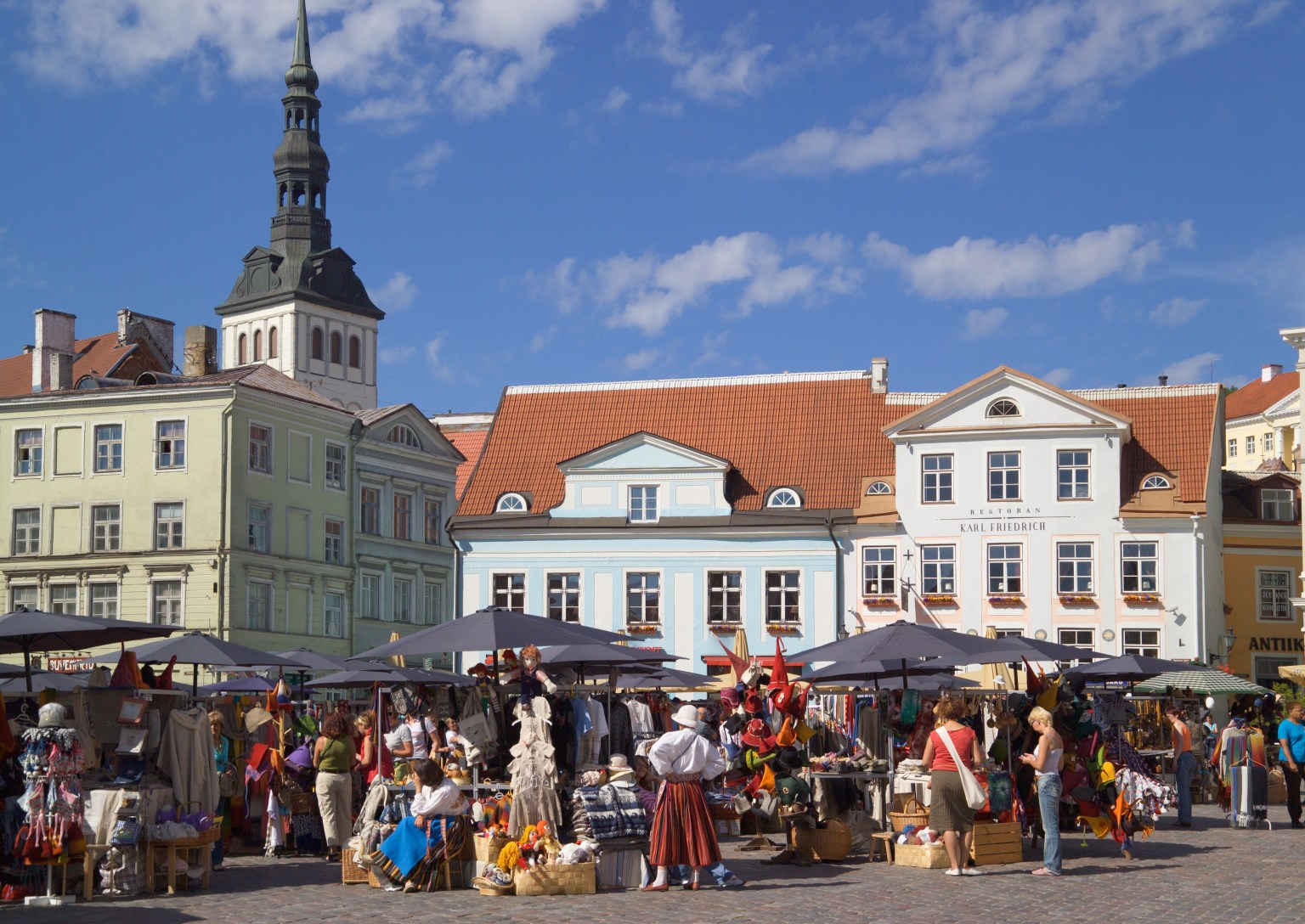 The 5 Largest Renaissance Fairs in Europe | TravelAwaits