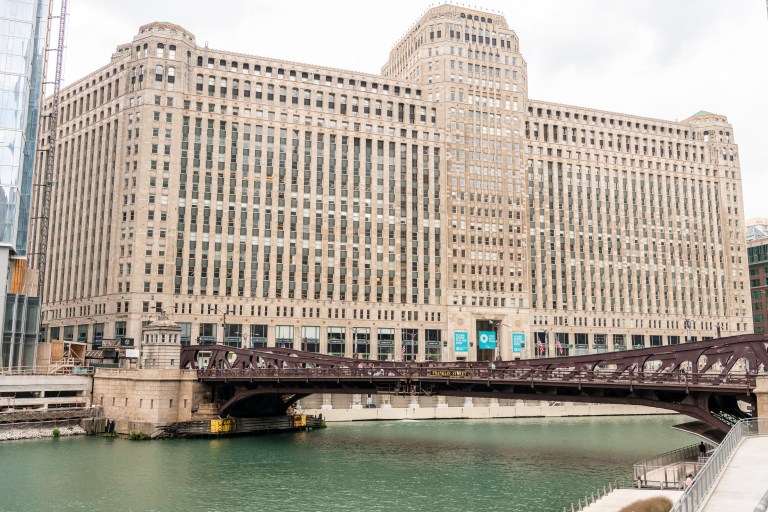 Famous Architecture in Chicago: 12 Buildings You Can’t Miss | TravelAwaits