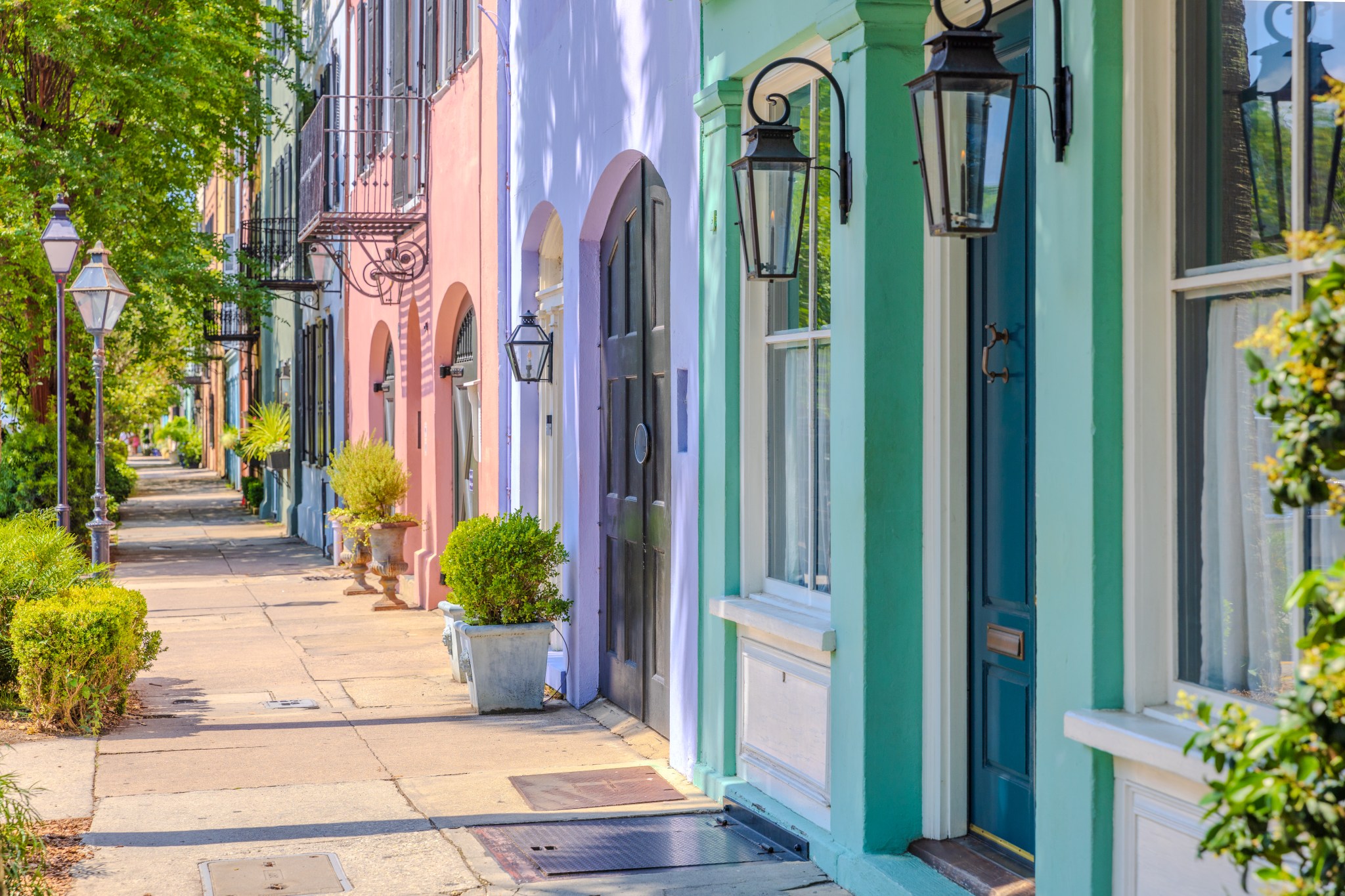 Charleston vs Savannah for Vacation: Which Should You Visit First ...