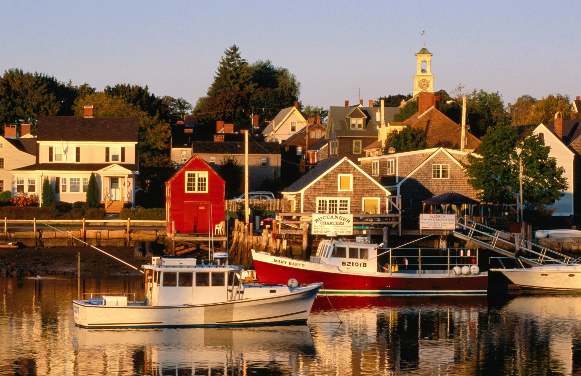 10 Quaint Seaside Towns in New England Where Charm Doesn't Stop ...