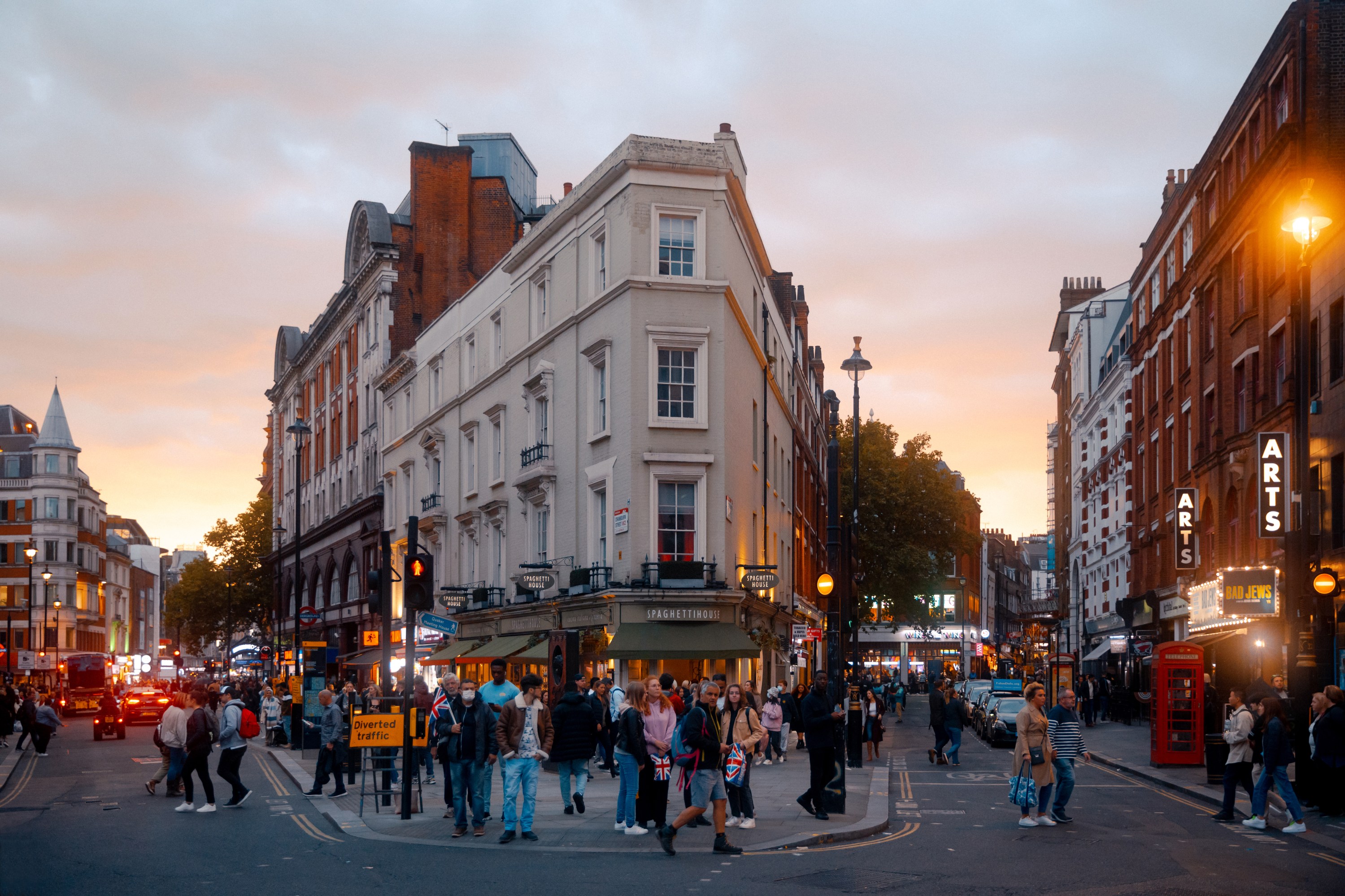 Soho NYC vs London: 5 Key Differences Between The Famous Neighborhoods ...